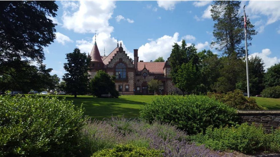 Town Spotlight: Living In Wellesley, MA | Suburban Jungle Group