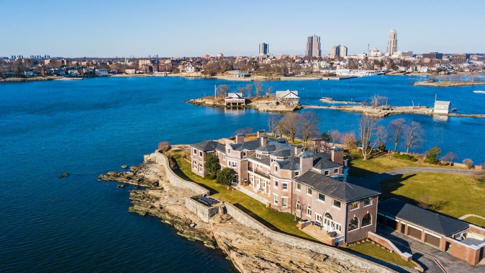 6 NYC Suburbs That Strike The Perfect Urban Balance